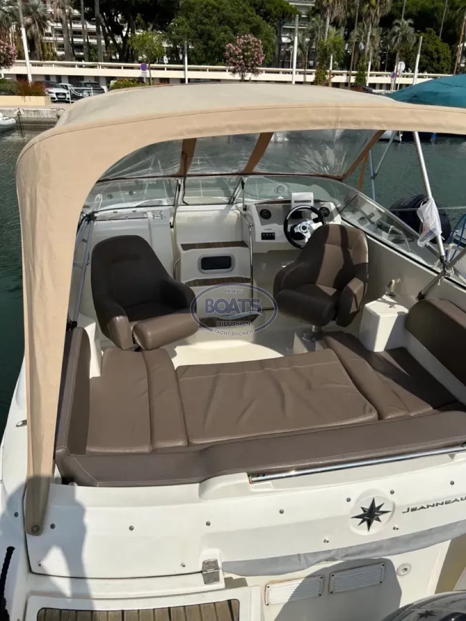Jeanneau Cap Camarat 635 2010 - 26 900€ | Boats Diffusion | Boats Diffusion